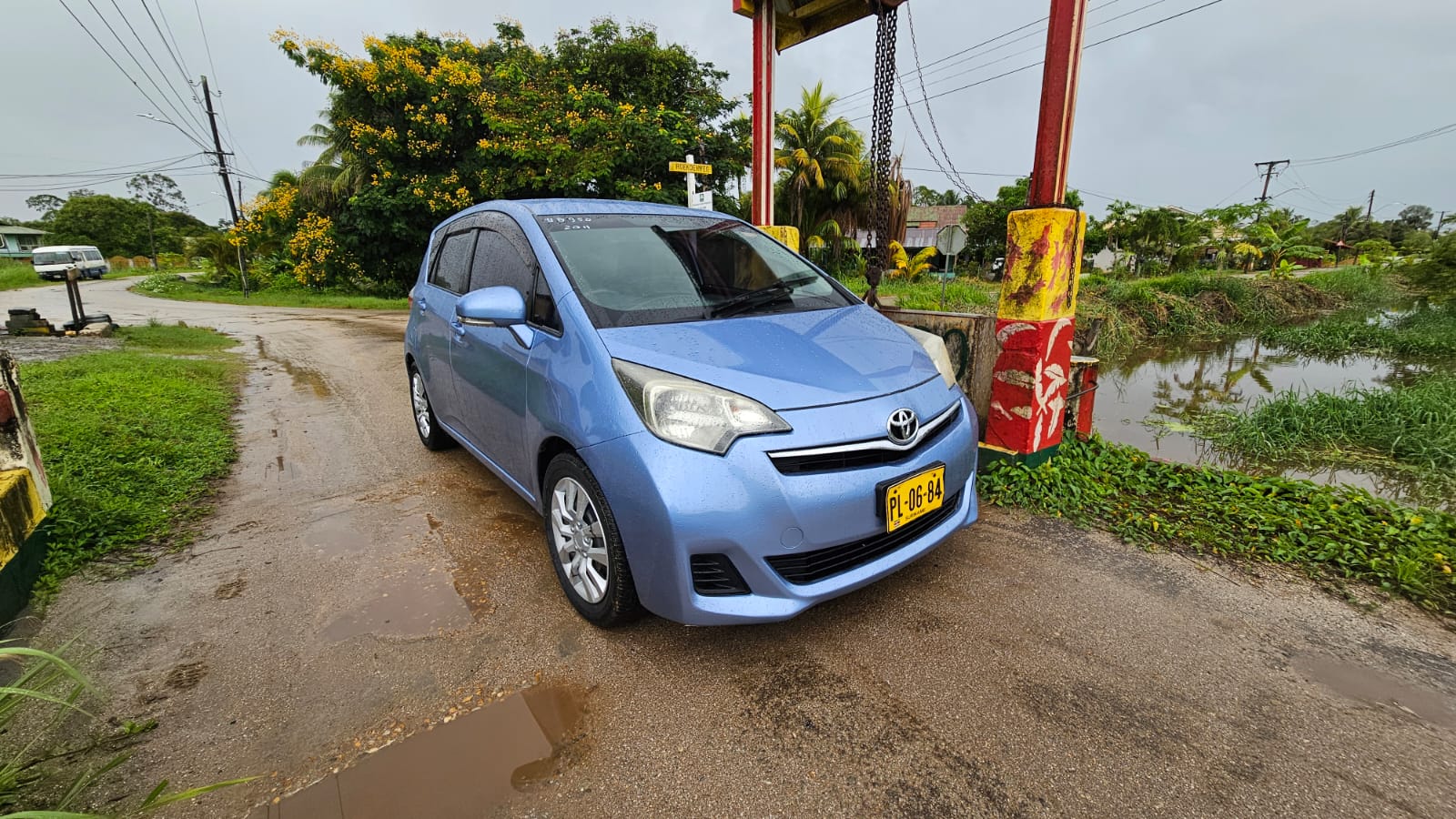 Toyota Ractis 2011 – Carvision